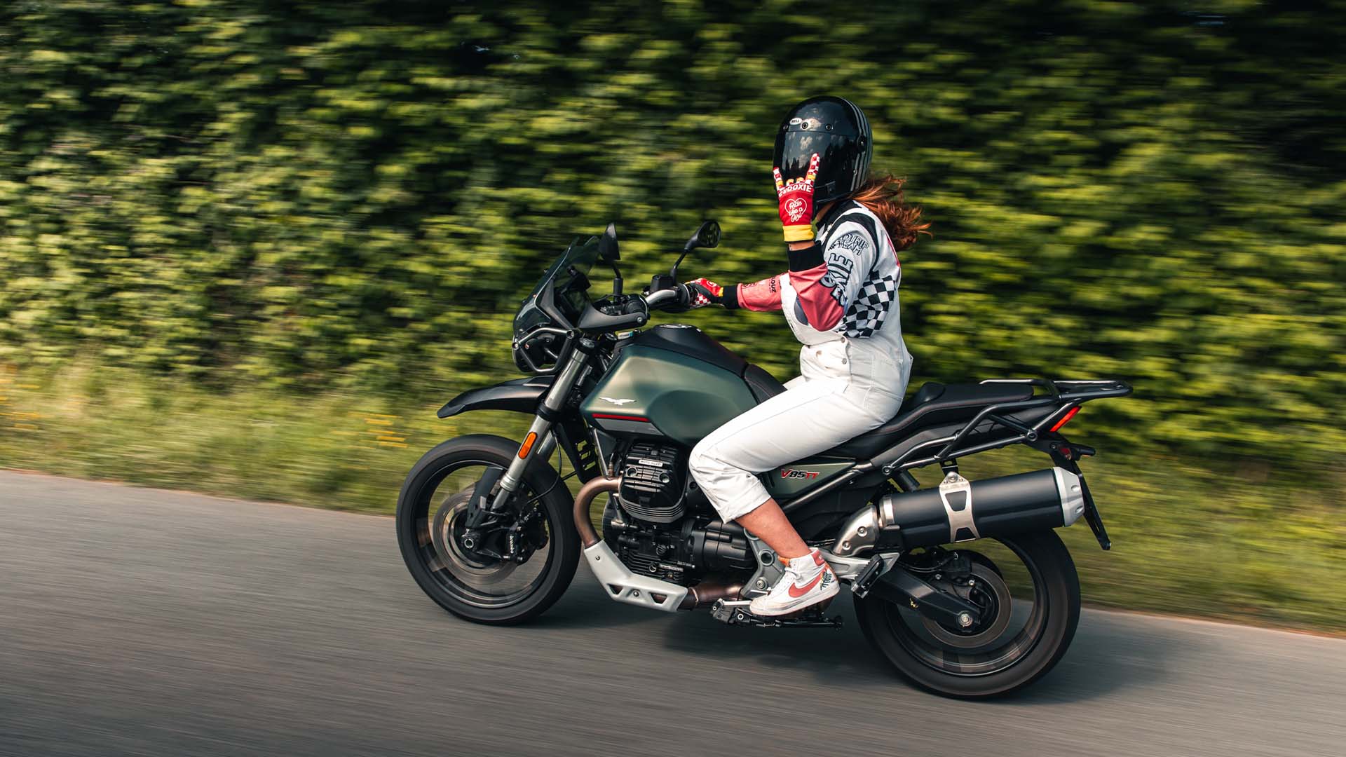 Wheels & Waves | Moto Guzzi FR