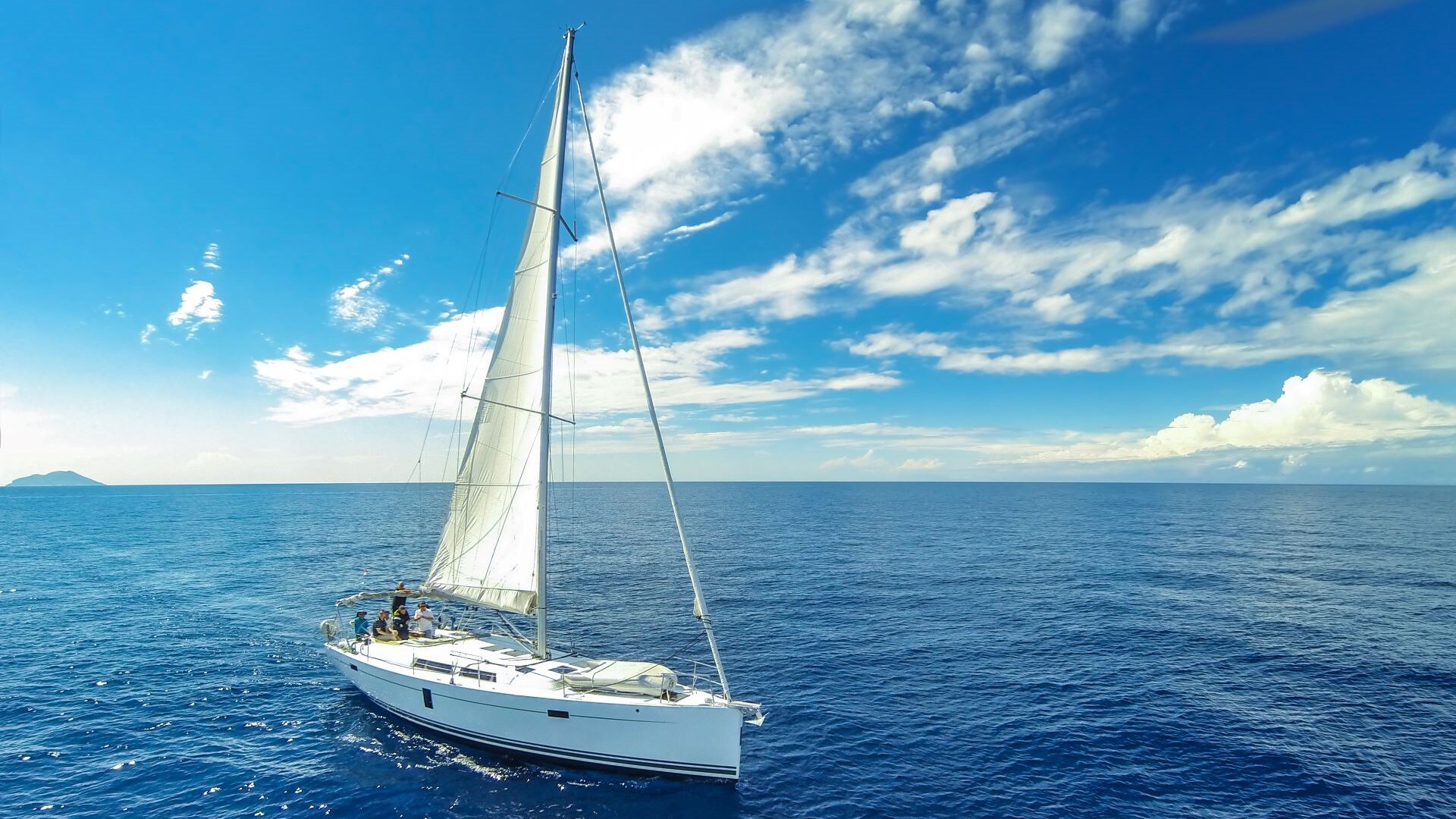 Ride & Sail | Moto Guzzi DE