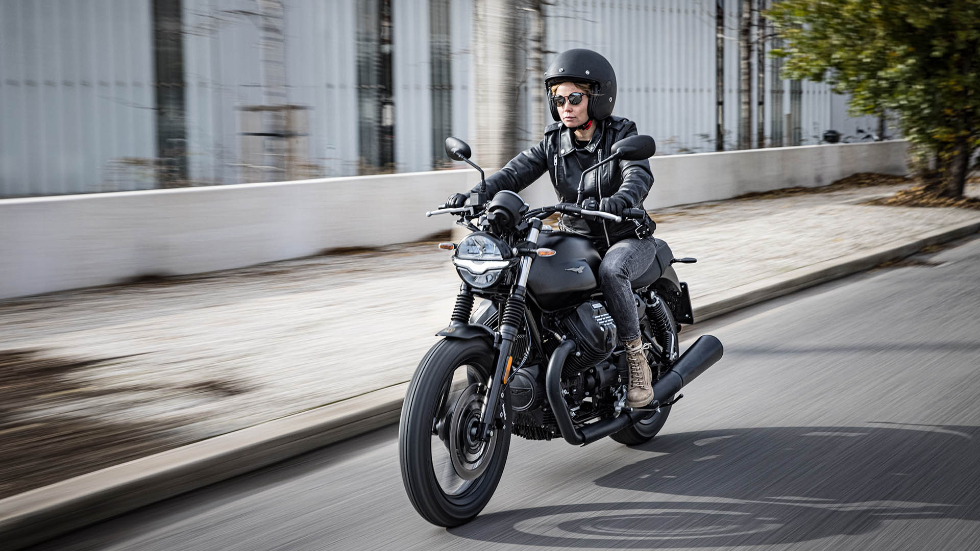 Moto Guzzi V7 Stone 850: price, consumption, colors